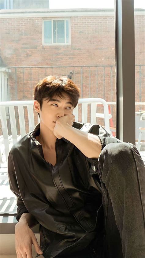 Byeon Wooseok 에 있는 Watermelon🍉님의 핀 배우 연예인 남자들