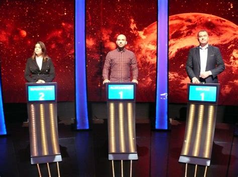 Jeden z dziesięciu Zobacz wywiad z finalistami 9 odcinka 139 edycji