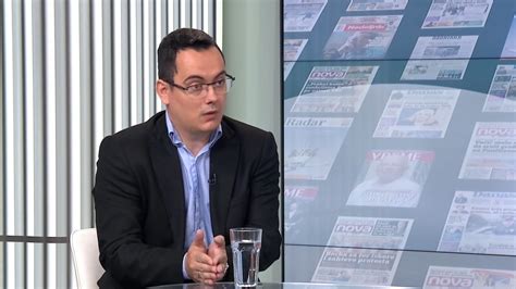Milovančević Vučićs Behavior At The Un Circus Wrapping Himself In