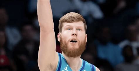 美记：尼克斯是有意签下贝尔坦斯的球队之一腾讯新闻