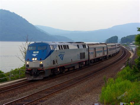 Amtrak Train Wallpaper WallpaperSafari
