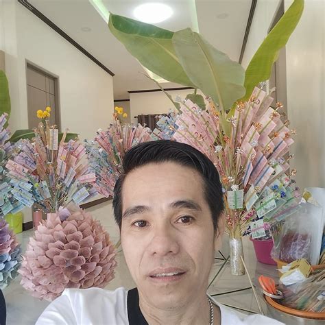 แม่เล็กแฟนเพจ แก่งคันสูงน้ำใส่น่าเล่นมาก แอ้มชลธิชา Facebook