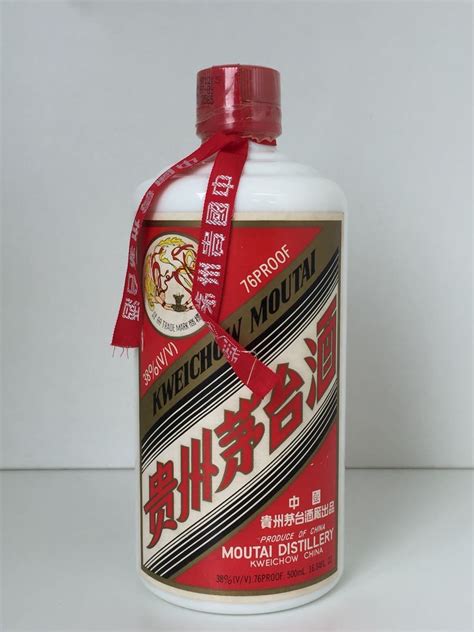 【中古】天女マーク【貴州茅台酒 マオタイ酒】38度500ml 97年製造 中国酒 Moutai 白酒 古酒 化粧箱付 花の落札情報詳細