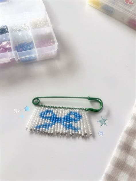 미니 비즈발 Safety pin jewelry patterns Easy diy jewelry Safety pin crafts