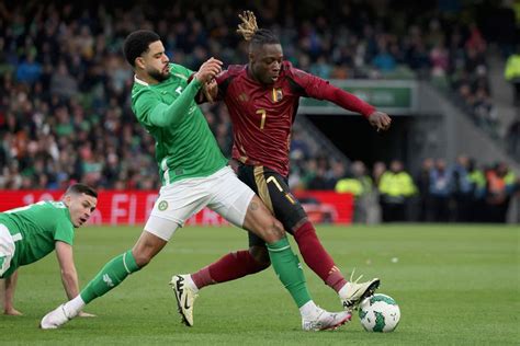 Hasil Laga Persahabatan Evan Ferguson Gagal Penalti Republik Irlandia