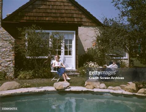 Lillian Gish Photos And Premium High Res Pictures Getty Images