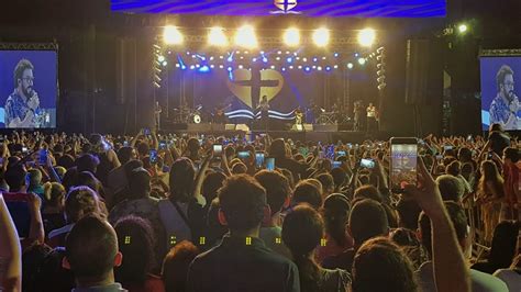 Primeiro dia de Festival Louvor e Adoração reúne milhares de fiéis em João Pessoa Paraíba G
