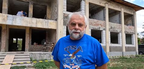 Cireșarii lui Vladimir Pustan transformă o fostă grădiniță în cămin