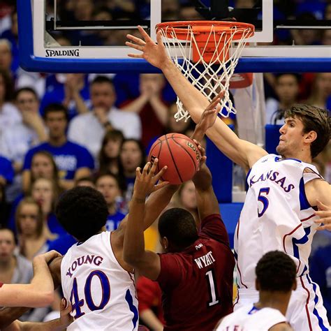 Why Kansas Jeff Withey And Ben Mclemore Are The Best Inside Out Combo