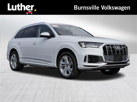 Audi Q7 2022 White Wallpaper