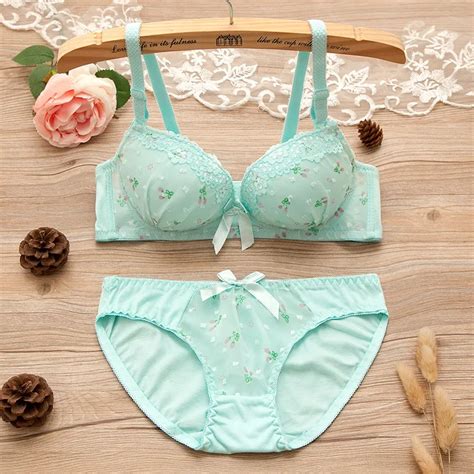 New Teenage Girl Bra Set Flower Printed Lace Puberty Girls Training