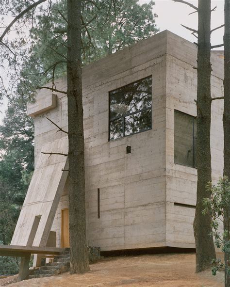Ludwig Godefroy Creates Brutalist Cube Shaped Home In Mexico