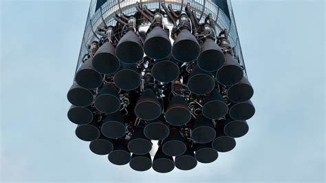 Elon Musk Ci Mostra Una Foto Del Gigantesco Booster Super Heavy Di Starship