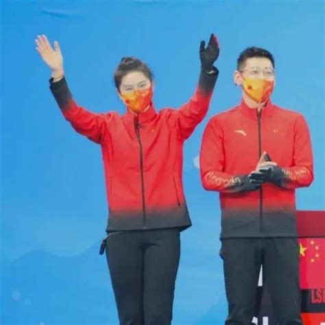 【1024·关注】冰壶开赛！中国冬奥军团首秀！比赛冬奥会混双