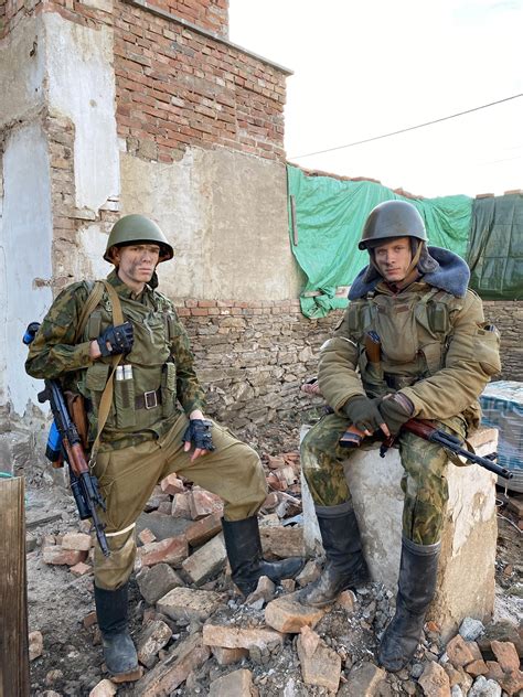 Russian Infantry During First War In Chechnya Circa 1995 R Reenactors