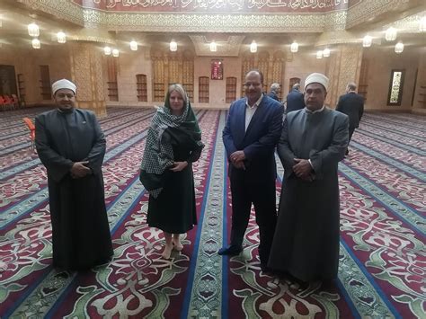 أبرزهم رئيس سلوفاكيا مسجد الصحابة بشرم الشيخ يستقبل الوفود المشاركة