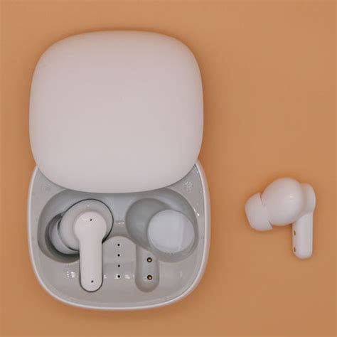 China Sliding Charging Case Tws Earbuds True Wireless Earbuds Anc Enc Tws Headphone App Software
