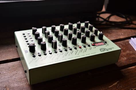 MATRIXSYNTH MFB Dominion Club