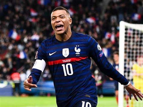 رئيس برشلونة يتحدث عن تعاقد ريال مدريد مع مبابي الرياضة بوابة المصريين
