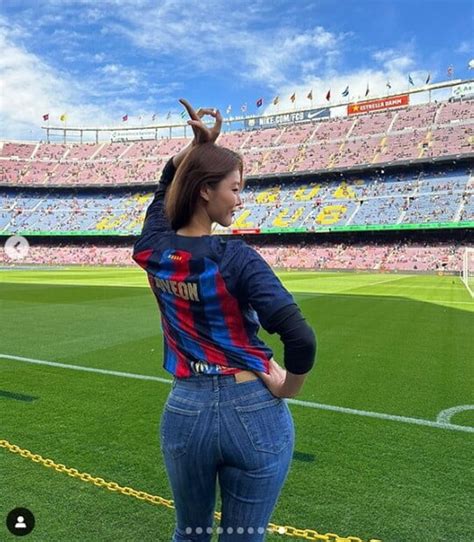 골때녀 강소연 바르셀로나 경기장 입성건강미 넘치는 애플힙 과시 텐아시아