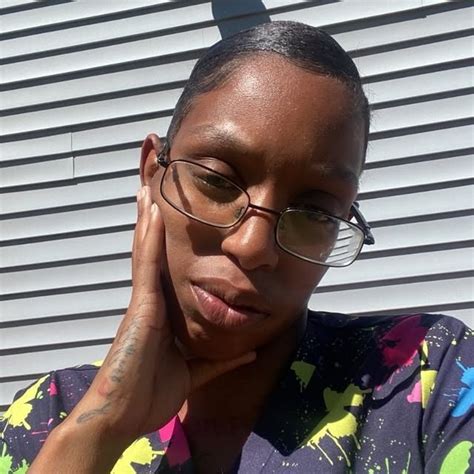 Evette Smith Evette 25 • Threads Say More