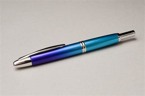 Comparison Pilot Vanishing Point Vs Pilot Vanishing Point Decimo Hand Over That Pen