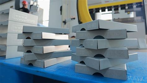 CNC Hydraulic Press Brake Press Brake Manufacturer DERATECH