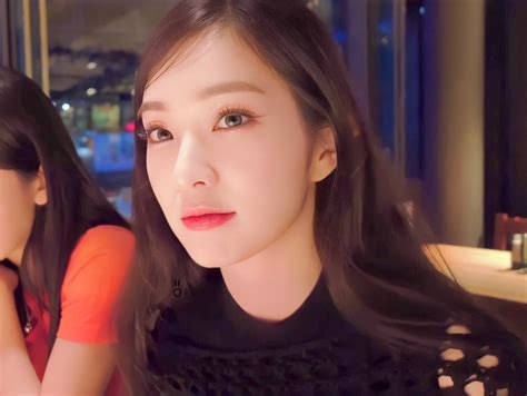 Red Velvet Community Posts 아이린 너는 너무 아름다워