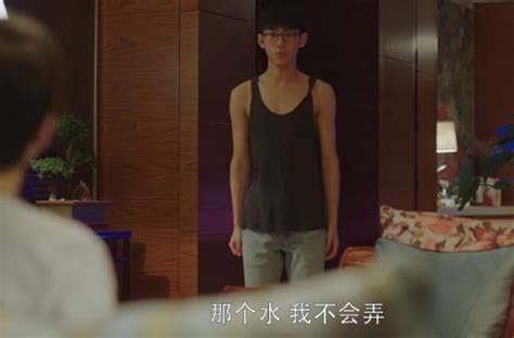 小歡喜：磊兒醉酒大變樣，直呼小姨名字不說，樣子竟跟他一模一樣 每日頭條