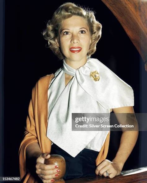 9935 Dinah Shore Photos And High Res Pictures Getty Images