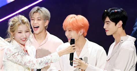 [화보] 여자친구 소원 아스트로 차은우 훈훈했던 순간이란