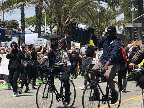 Photos George Floyd Protests Continue In Santa Monica Santa Monica