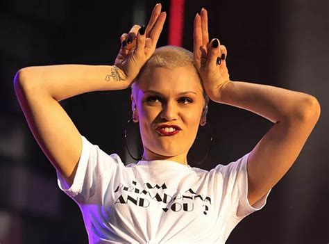 Photos Jessie J Complètement Déjantée Et Terriblement Sexy Sur Scène
