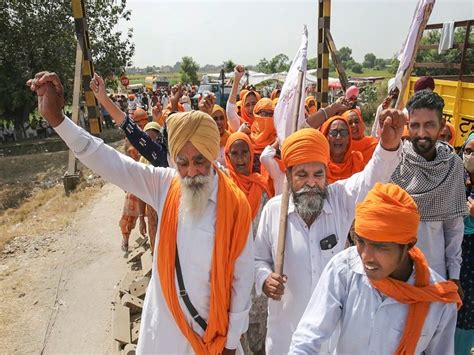 Movement Of Farmers Of Punjab Against Agriculture Bill Of The Center