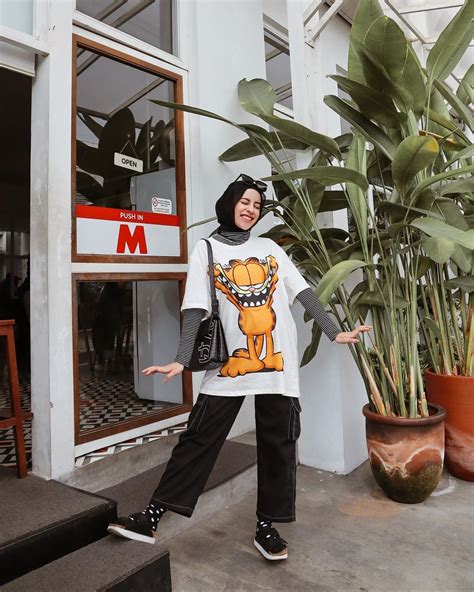 Inpirasi Outfit Ala Selebgram Hijabers Femalers