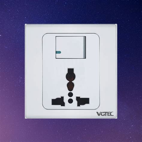 3 Pin Multi Function Socket With Switch SPARKS