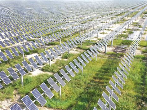 China Tilted Single Axis Solar Tracking System Manufacturers And