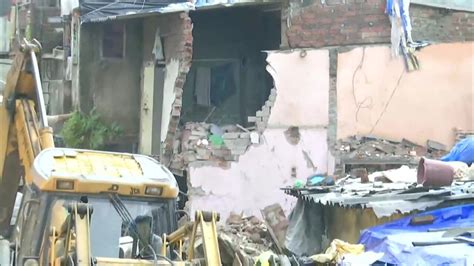 11 Dead As Residential Building Collapses In Mumbai Minister Blames