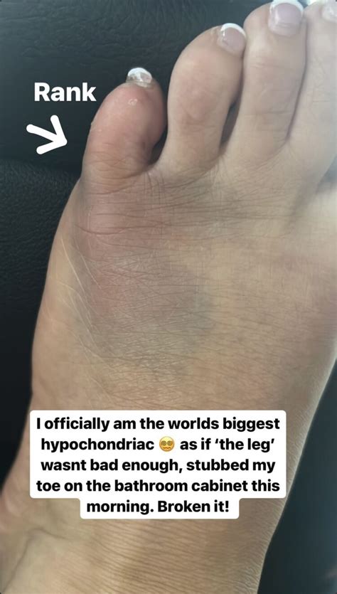 Anna Williamson Feet