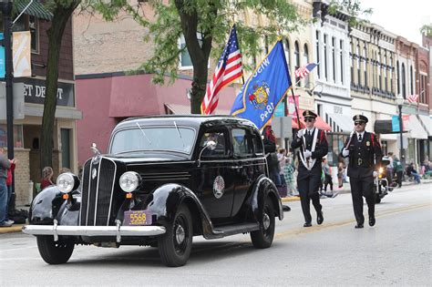 Photos Fond Du Lac Memorial Day Parade And Ceremony Gallery 1 Of 4