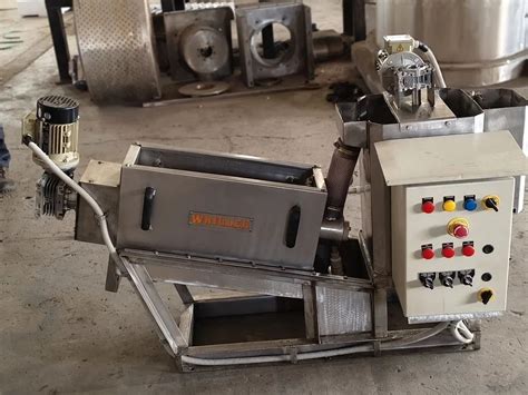 Service Stp Ss304 Continuous Dewatering Press At ₹ 100000 डिवॉटरिंग स्क्रू प्रेस मशीन In
