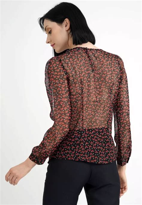 Jual FAME FAME Blouse Wanita Lengan Panjang Floral Print Original ZALORA