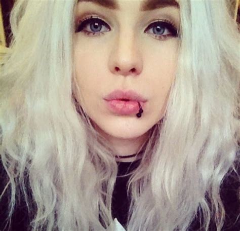 Lillaxelina On Instagram Girls Rock Guys And Girls Lip Piercing