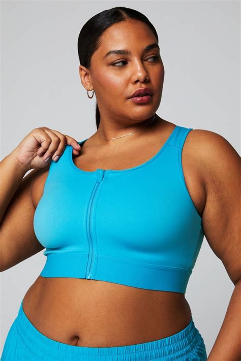Plus Size Workout Clothes And Activewear For Women Fabletics Canada