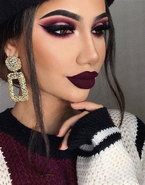 Pin By Nayeli Hernandez On Makeup Red Eye Makeup Sultry Makeup