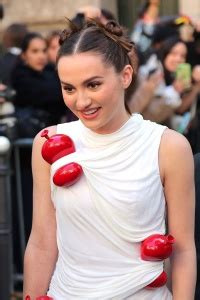 Maude Apatow Loewe Womenswear S S 2023 Show At Paris Fashion Week 9