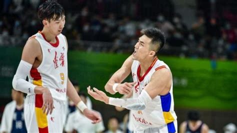 中国男篮集结完成周琦期待与新教练合作郭艾伦被MVP环绕 高清1080P在线观看平台 腾讯视频