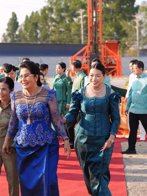 សុខ រស្មី សុខ រស្មី Added A New Photo