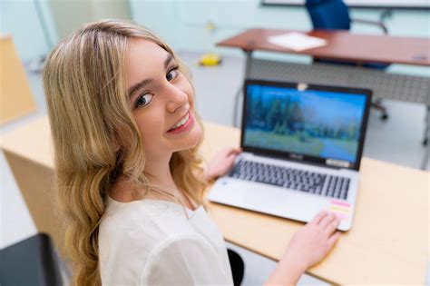 Data Clerk Makami College
