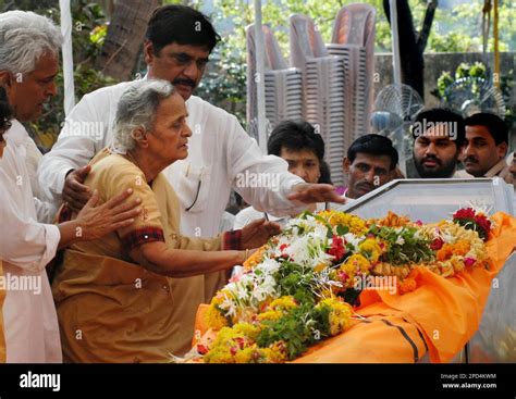 Pramod Mahajan Funeral